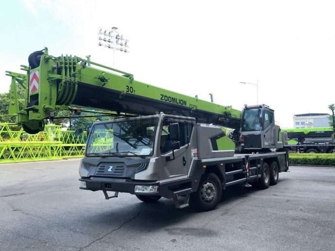 Автокран 30 тонн Zoomlion (ZTC300V) в наличии! Продажа крана Зумлион 30 тн в России - Спецпоставка